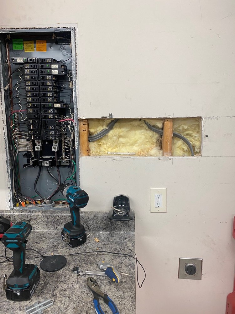 TMT Electric - Updated July 2025 - 14 Photos - 7711 S Raeford Rd ...