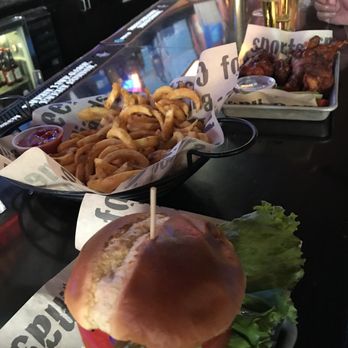 BREAK BAR - Updated December 2024 - 429 Photos & 597 Reviews - 32-04 ...