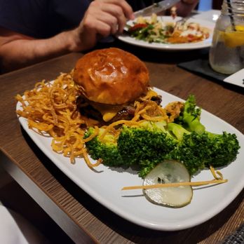 FLAMESTONE AMERICAN GRILL - Updated November 2024 - 700 Photos & 706 ...