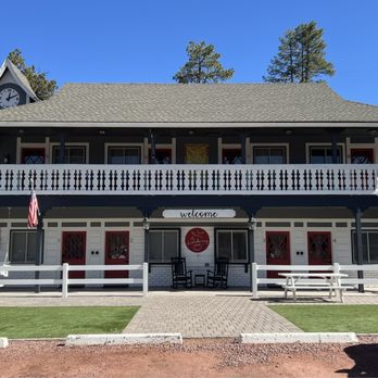 THE STRAWBERRY INN - Updated June 2024 - 679 Photos & 295 Reviews ...