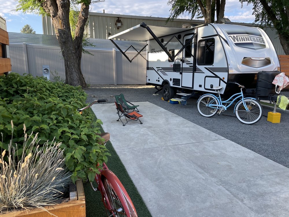 THE CAMP - 24 Photos & 29 Reviews - 305 NE Burnside Ave, Bend, Oregon ...