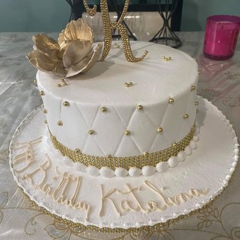 Angela’s Cake - Takeout & Delivery - 131 Photos & 61 Reviews - Custom ...