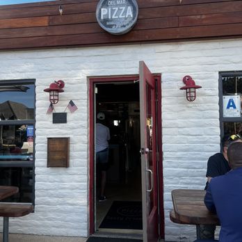 DEL MAR PIZZA - Updated May 2025 - 246 Photos & 595 Reviews - 211 15th ...