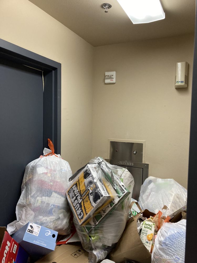 URBAN CENTER - Updated September 2024 - 43 Photos & 55 Reviews - 15907 ...