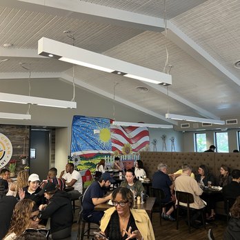 MAPLE AND CREAM RESTAURANT - Updated March 2025 - 782 Photos & 337 ...