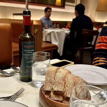 FELICE 56 - Updated October 2024 - 210 Photos & 135 Reviews - 15 W 56th ...
