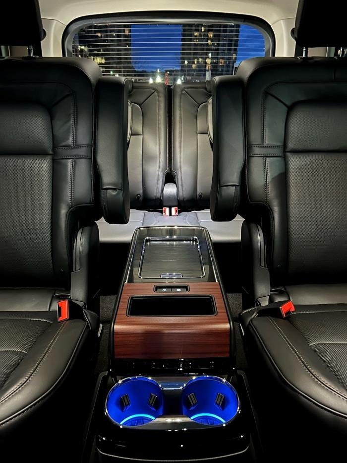 EXPRESS LIMOUSINE TRANSFER - Updated February 2025 - 14 Photos - 220 ...