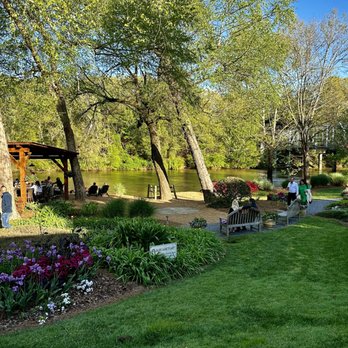 CANOE - Updated July 2024 - 3299 Photos & 2403 Reviews - 4199 Paces ...