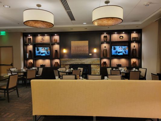 EQUES - Updated December 2025 - 441 Photos & 368 Reviews - 900 Bellevue ...