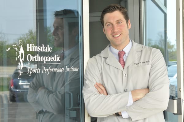 BENJAMIN DOMB, MD - Updated January 2026 - 12 Reviews - 999 E Touhy ...