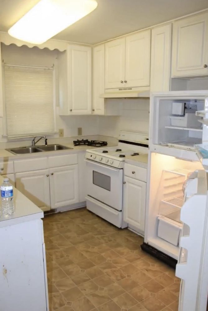 GREEN DUSTER CLEANING SERVICES - Updated August 2025 - 11 Photos - Cary ...