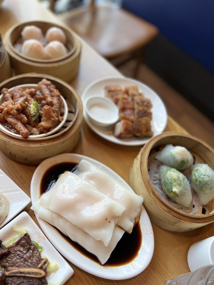 MINGHIN CUISINE - 2141 Photos & 1056 Reviews - 333 E Benton Pl, Chicago ...