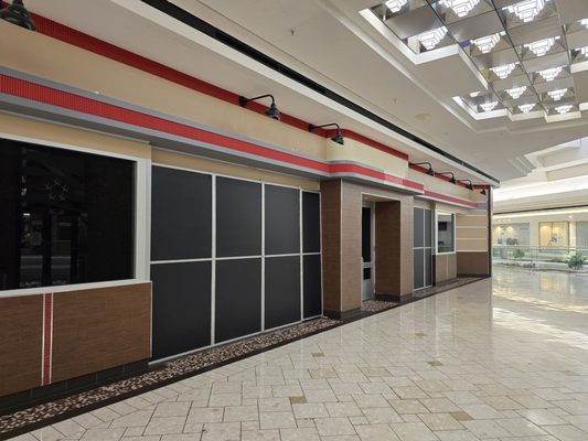 MACARTHUR CENTER - Updated May 2025 - 272 Photos & 208 Reviews - 300 ...