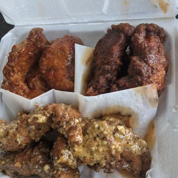 R&R EXTREME WINGS - Updated May 2025 - 53 Photos & 44 Reviews - 8320 N ...