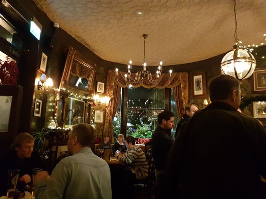 THE VICTORIA - 306 Photos & 225 Reviews - Pubs - 10a Strathearn Place ...