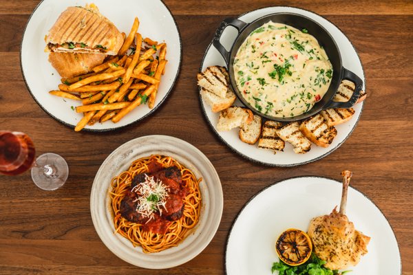 LAUREL RESTAURANT - 70 Photos & 21 Reviews - 320 S Capital Of Texas Hwy ...