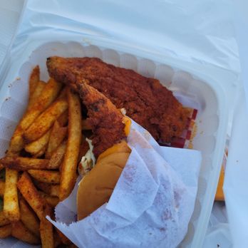 HOT CHICKZ - Updated August 2025 - 245 Photos & 160 Reviews - 4242 ...