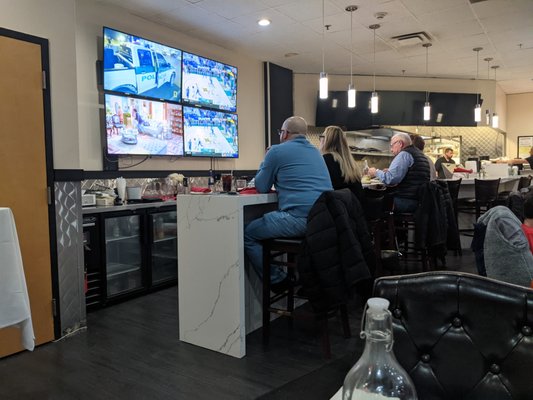 VICTORS ITALIAN CUISINE - Updated January 2026 - 28 Photos & 40 Reviews ...