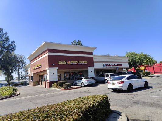 ONE WAY BURGERS - Updated December 2025 - 131 Photos & 113 Reviews ...