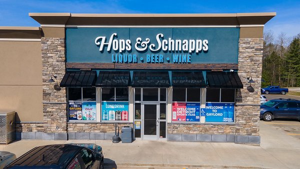 HOPS & SCHNAPPS - Updated August 2025 - 2870 South Otsego Ave, Gaylord ...
