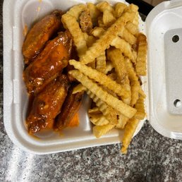 WINGS MANIA - Updated December 2025 - 88 Photos & 109 Reviews - 1977 ...