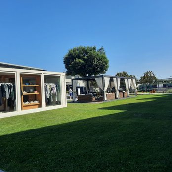 THE MALL - Updated August 2025 - 169 Photos & 60 Reviews - Via Europa 8 ...