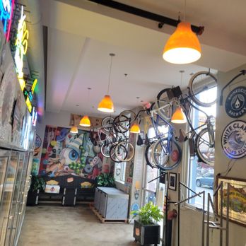 CURIOUS DOG - Updated June 2025 - 184 Photos & 158 Reviews - 200 W ...