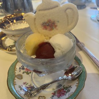 QUEEN MARY TEA ROOM - Updated October 2024 - 770 Photos & 441 Reviews ...