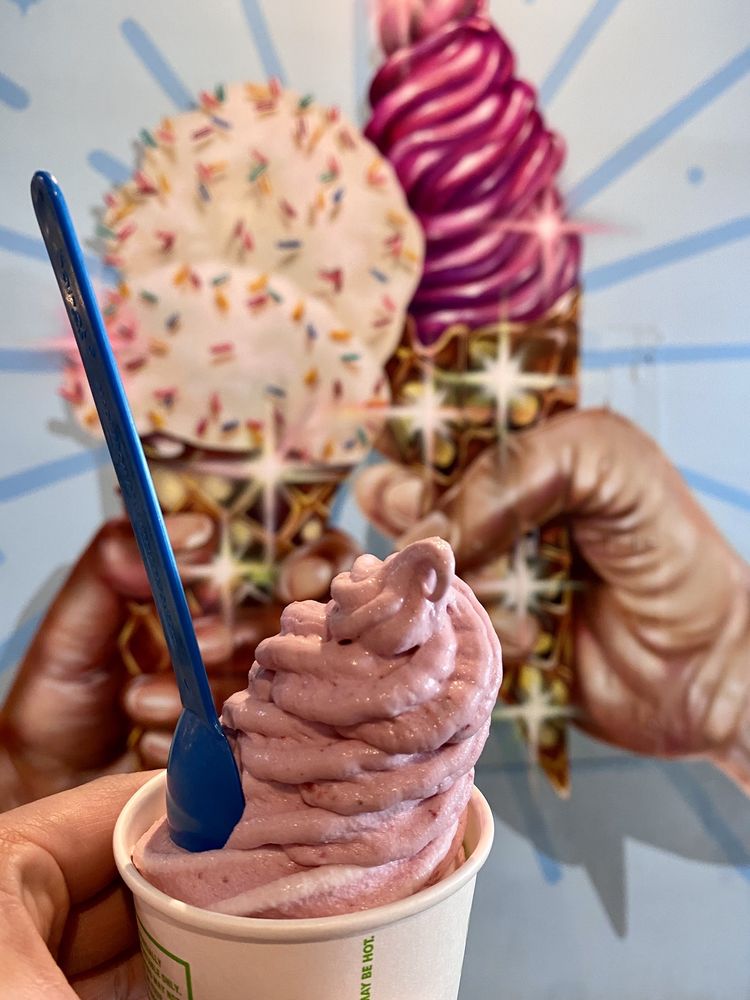 HAPPY CONES - Updated October 2025 - 212 Photos & 143 Reviews - 5505 W ...