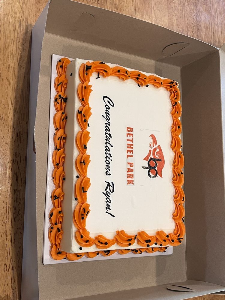 VERNON’S CAKE CAROUSEL - Updated December 2025 - 1260 College Ave ...