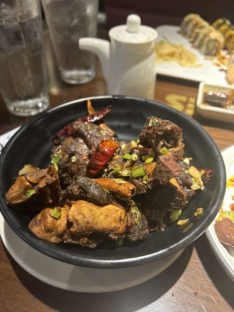 FOUR LEAVES ASIAN RESTAURANT - Updated August 2025 - 307 Photos & 308 ...