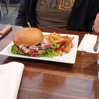 PITCH AND FIDDLE-FAIR OAKS - Updated May 2025 - 103 Photos & 182 ...