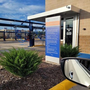 BLUEWAVE EXPRESS CAR WASH - Updated December 2025 - 1829 US Hwy 190 ...