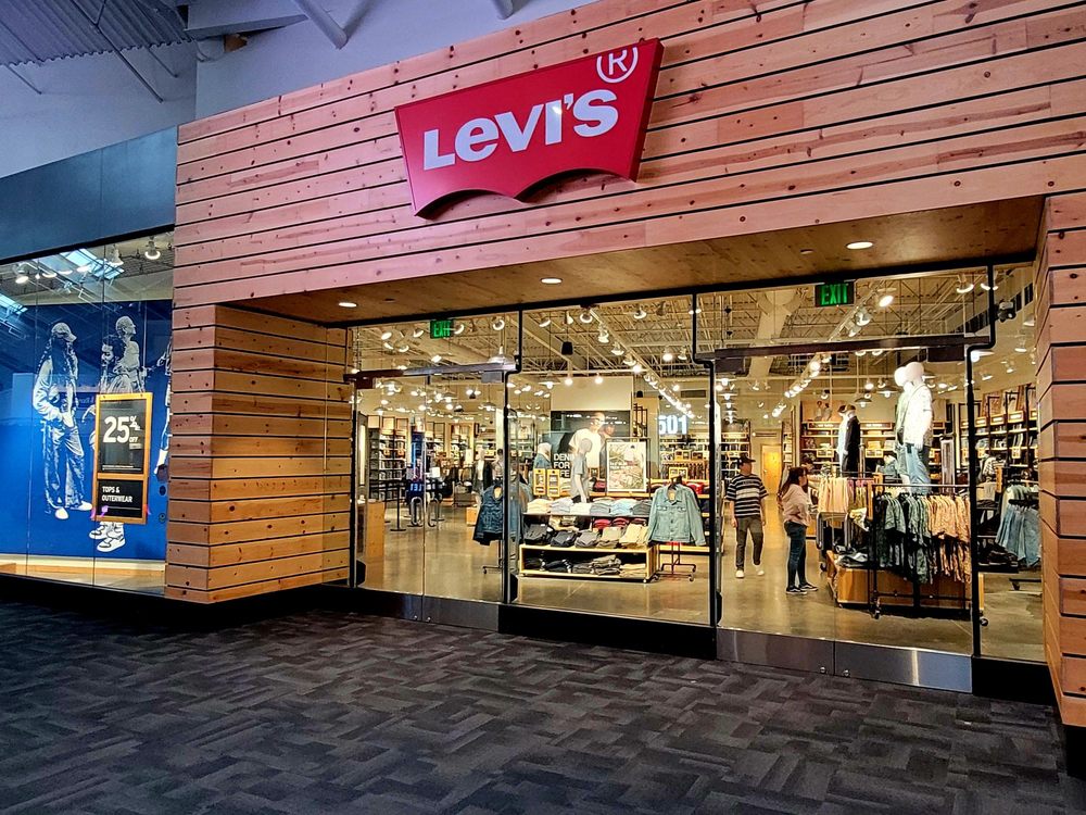 LEVI’S OUTLET STORE - Updated July 2025 - 18 Photos & 43 Reviews - 1 ...