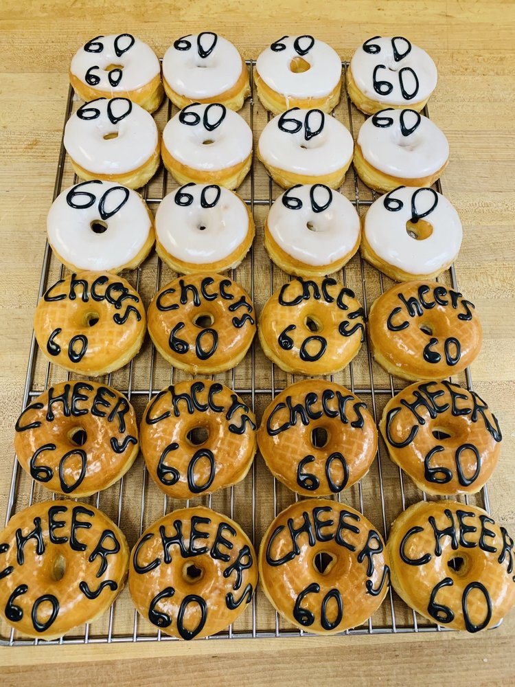 FAILS DONUT FACTORY - 306 Photos & 75 Reviews - 334 N Center St ...