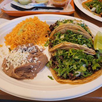 TACO PROS - MEXICAN COCINA - DIVERSEY - Updated October 2025 - 10 ...
