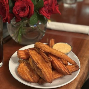 CAPRICIOUS LOCAL EATERY - Updated December 2024 - 38 Photos & 17 ...