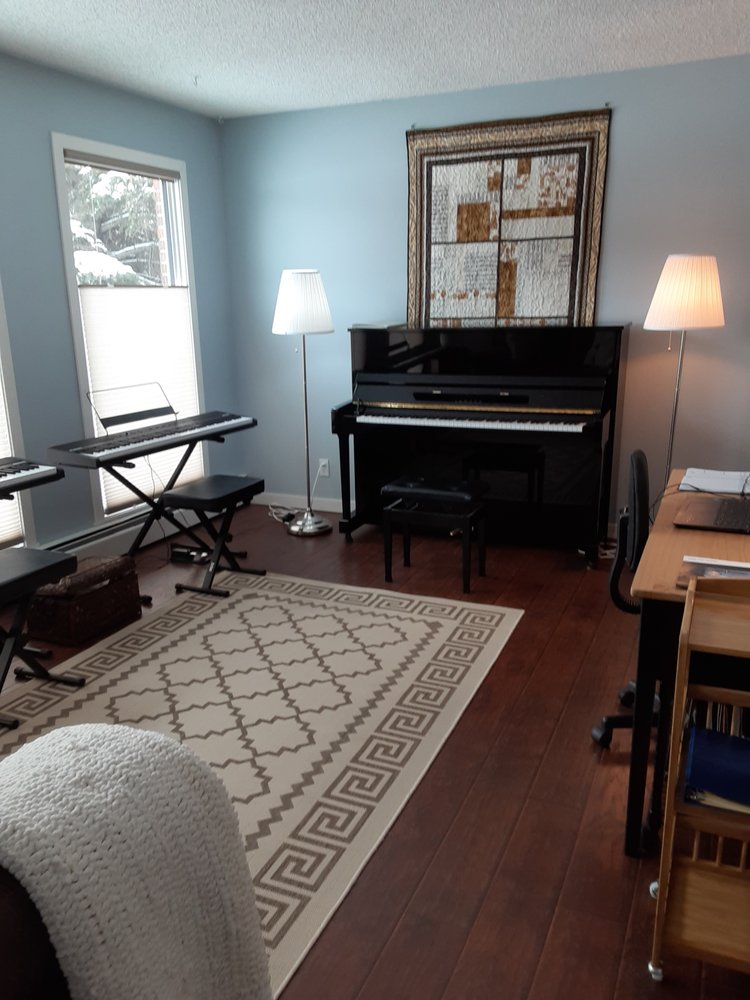 GWEN’S PIANO LESSONS - Request Information - 359 Barrett Drive, Red ...