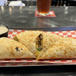 AMERICAN CHARLIE GRILL & TAVERN - Updated July 2024 - 196 Photos & 231 ...