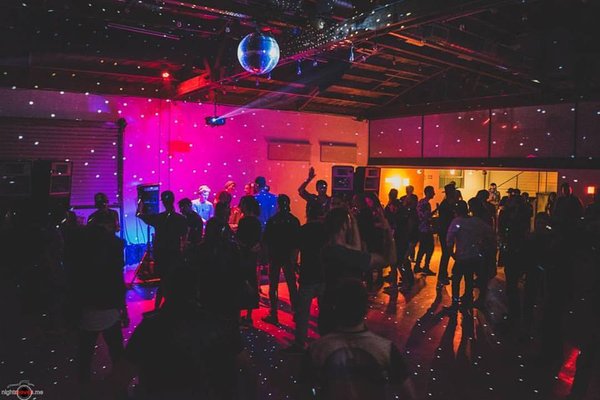 THE ROSE ROOM - 29 Photos - 6 Rose Ave, Los Angeles, California ...