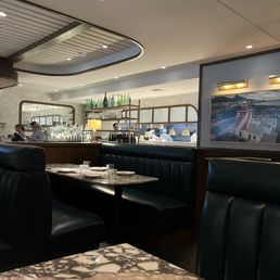 GREEN POINT SEAFOOD & OYSTER BAR - Updated December 2025 - 281 Photos ...