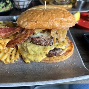 HARD COUNT KITCHEN AND COCKTAILS - 90 Photos & 87 Reviews - 1500 Rivery ...