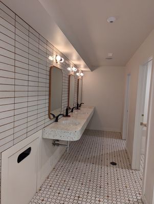 PIP - Updated November 2025 - 273 Photos & 216 Reviews - 10335 83 ...