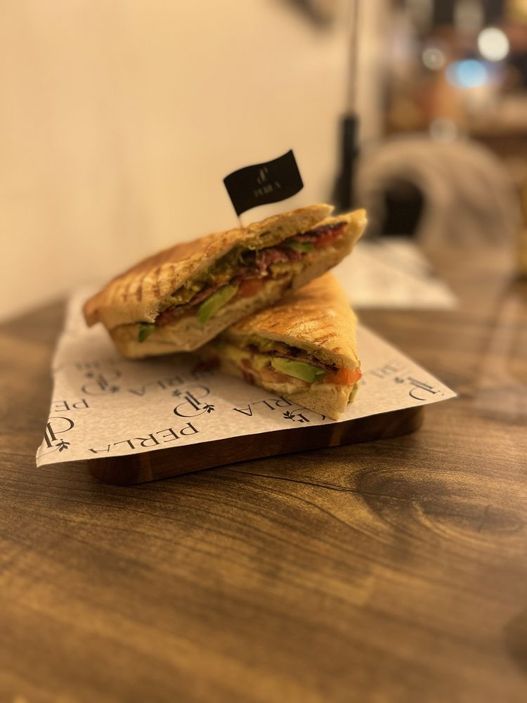 PERLA COFFEE CO & EATERY - Updated December 2025 - 161 Photos & 54 ...