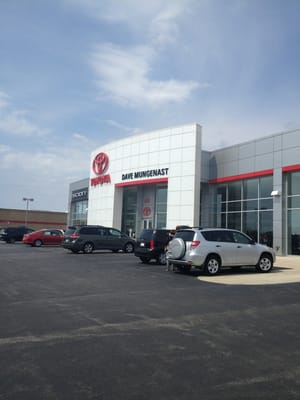 MUNGENAST ALTON TOYOTA - Updated September 2025 - 13 Photos & 22 Reviews - 850 Homer M Adams ...