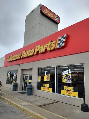ADVANCE AUTO PARTS - Updated December 2025 - 10 Photos - 2625 NE Vivion ...