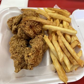 HUNCHO’S FRIED CHICKEN & BURGERS - Updated October 2025 - 101 Photos ...