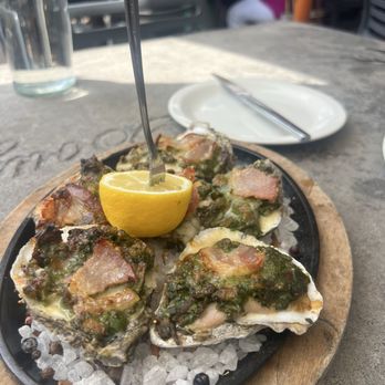 A’BOUZY - Updated December 2025 - 1956 Photos & 896 Reviews - 2300 ...