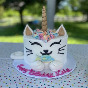 REGINA BAKERY - Updated January 2025 - 18 Reviews - 4025 Harrison Ave ...