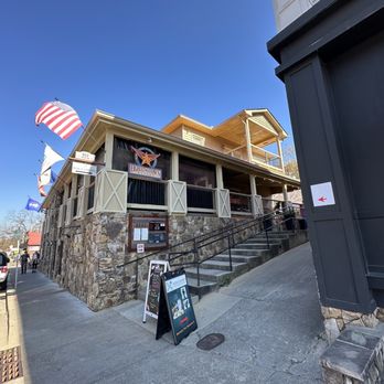 FIGHTINGTOWN TAVERN - Updated June 2024 - 298 Photos & 553 Reviews ...